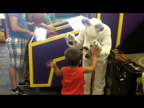 Fursuit Outing At Chuck E Cheese S Youtube
