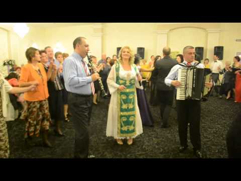Floare de malin, toate-n lume trec si vin | Download MP3 Gratuit