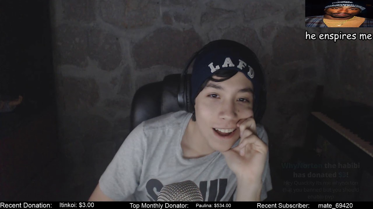 Quackity Trolls Players In His Minecraft Server Youtube