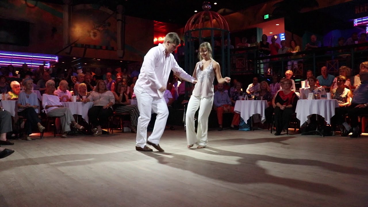 Jp Stephenson And Trinity Davis Friday Mixed Doubles Shaggers Hardwood