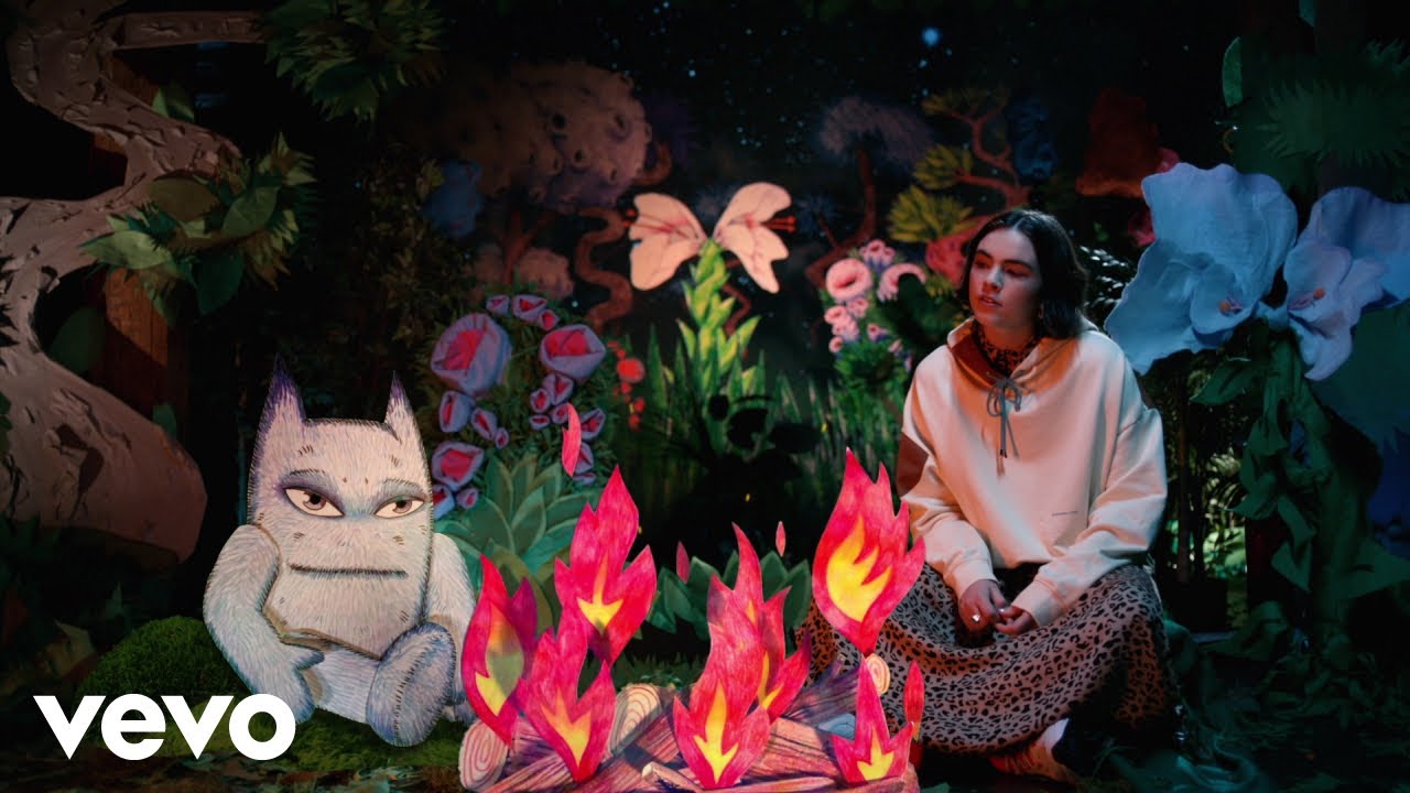 Benee Glitter Official Video Youtube