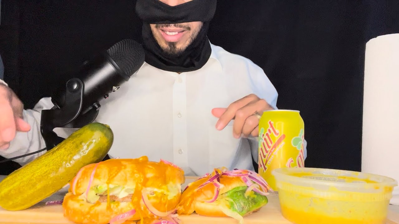 Asmr Eating Sounds Youtube