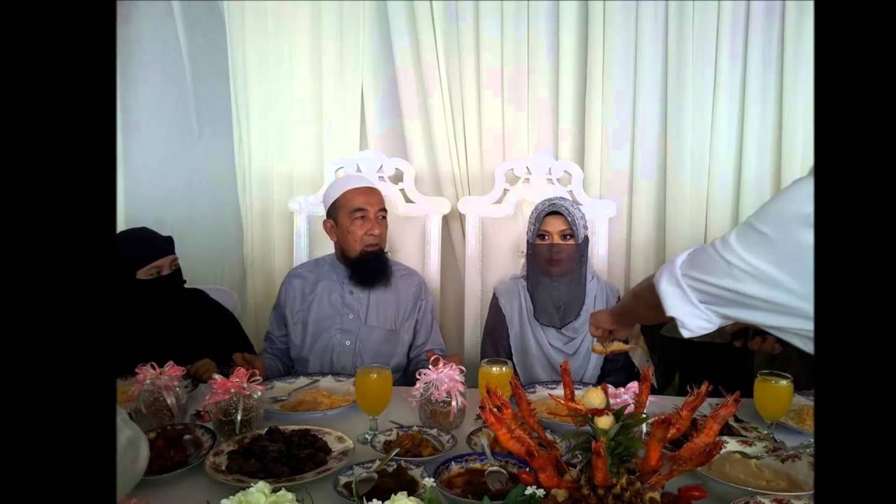 Berapa Orang Isteri Ustaz Azhar Idrus