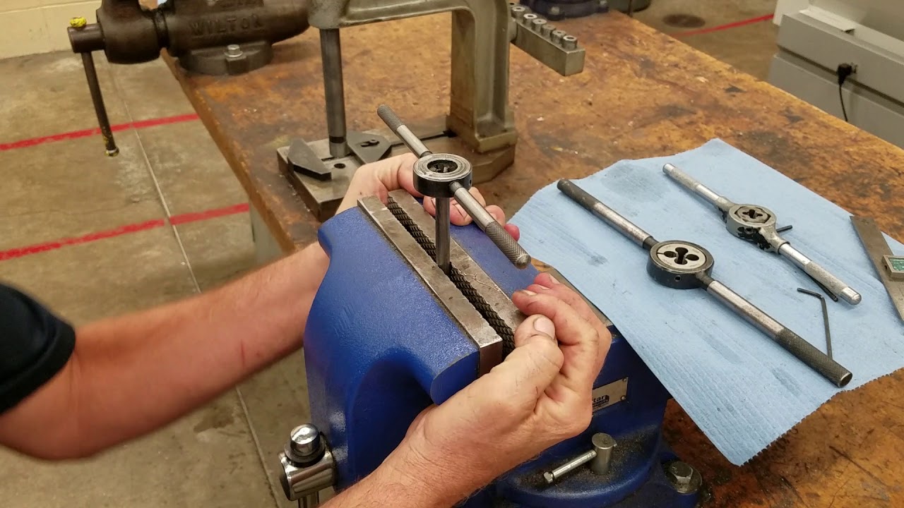 Hand Threading With A Die Youtube