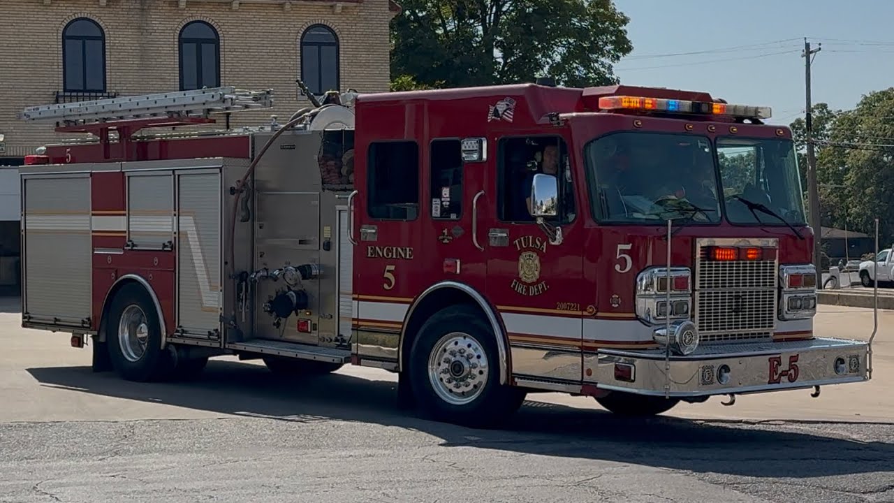 Tulsa Fire Department Engine 5 Responding From Quarters Youtube