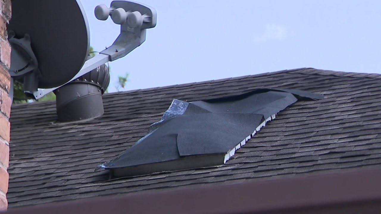 It Was Like A Dream Man Falls Through Family S Skylight Roof Window