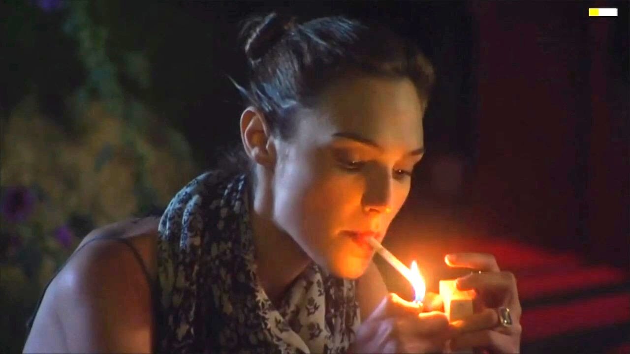 Gal Gadot Smoking Cigarette Part Ii рџљ Youtube