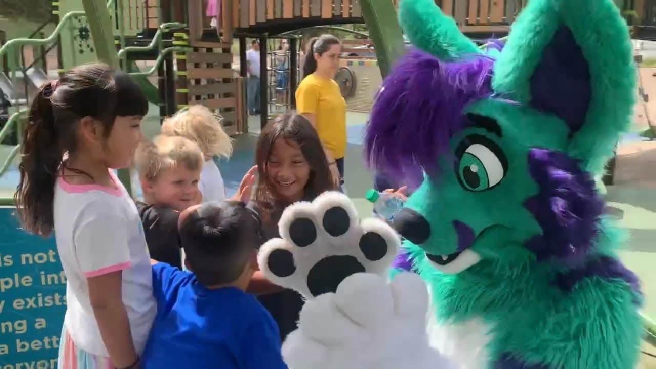 Fursuiting At The Park Youtube