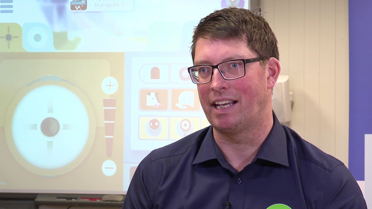 Programmering Med Beebot I Barnehage Youtube
