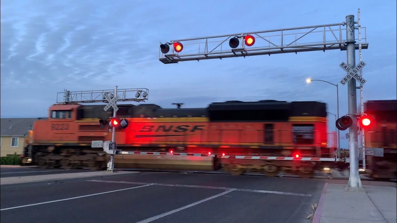 Bnsf 9223 Manifest Freight Train North E Swain Road Railroad
