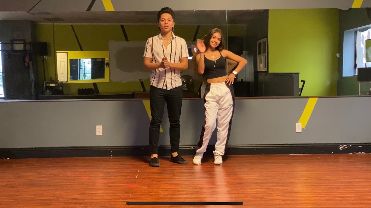 How To Dance Bachata Footwork Youtube