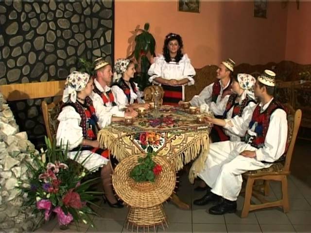 Ancuta Anghel Tra cu arcu ceteras - petrecere la moroseni