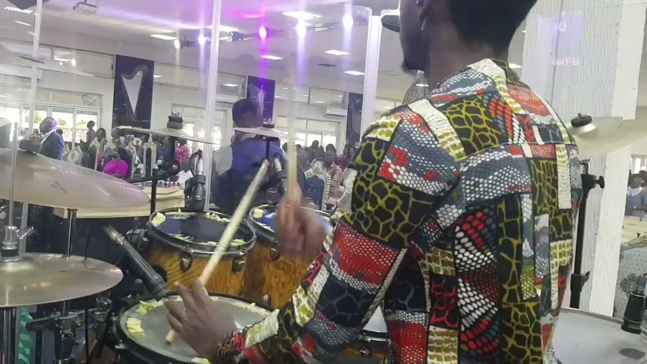 Drummer Makes This Reggae Song Sound Easy Youtube