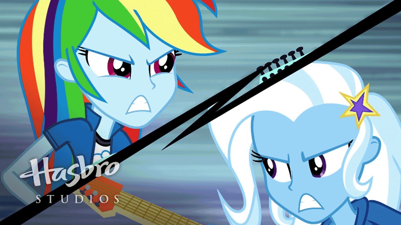 Equestria Girls Rainbow Rocks Exclusive Short Guitar Centered