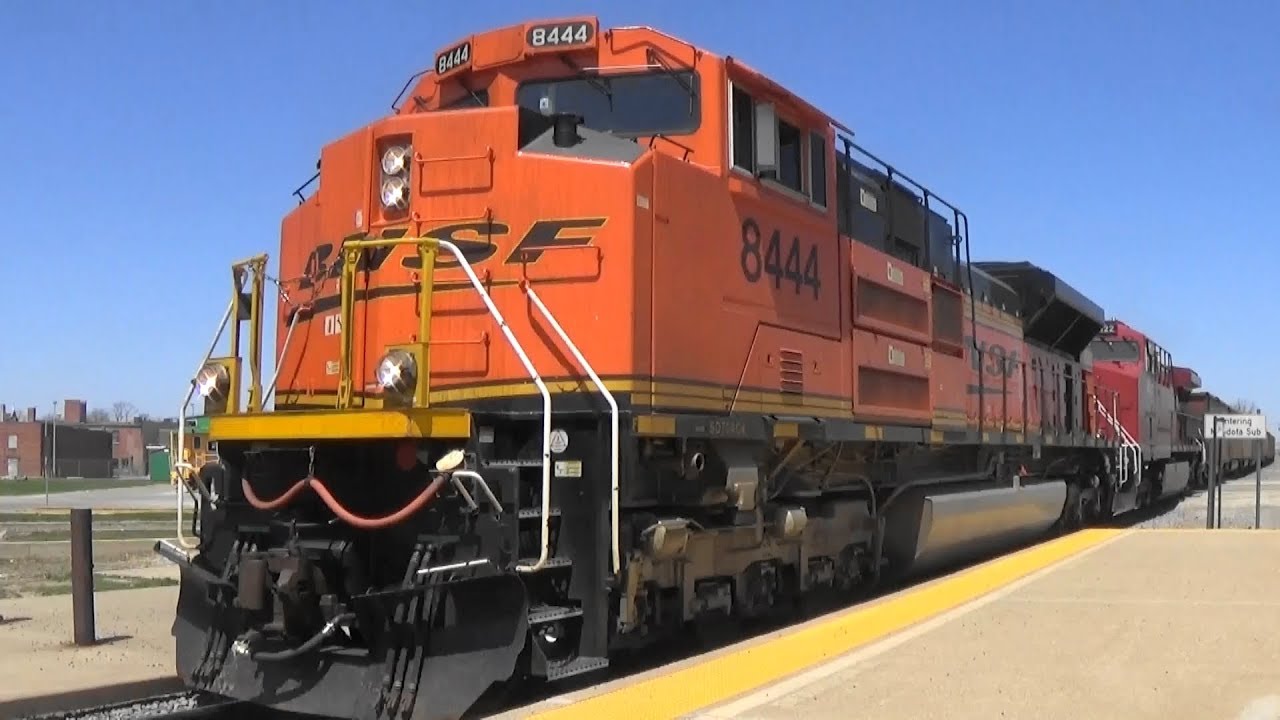 Bnsf 8444 Sd70ace Cp 8122 Ac4400cwm 4 29 18 Youtube
