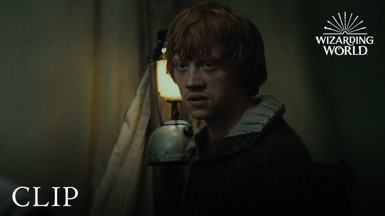 Ron Weasley And Hermione Granger Kissing Scene Deathly Hallows