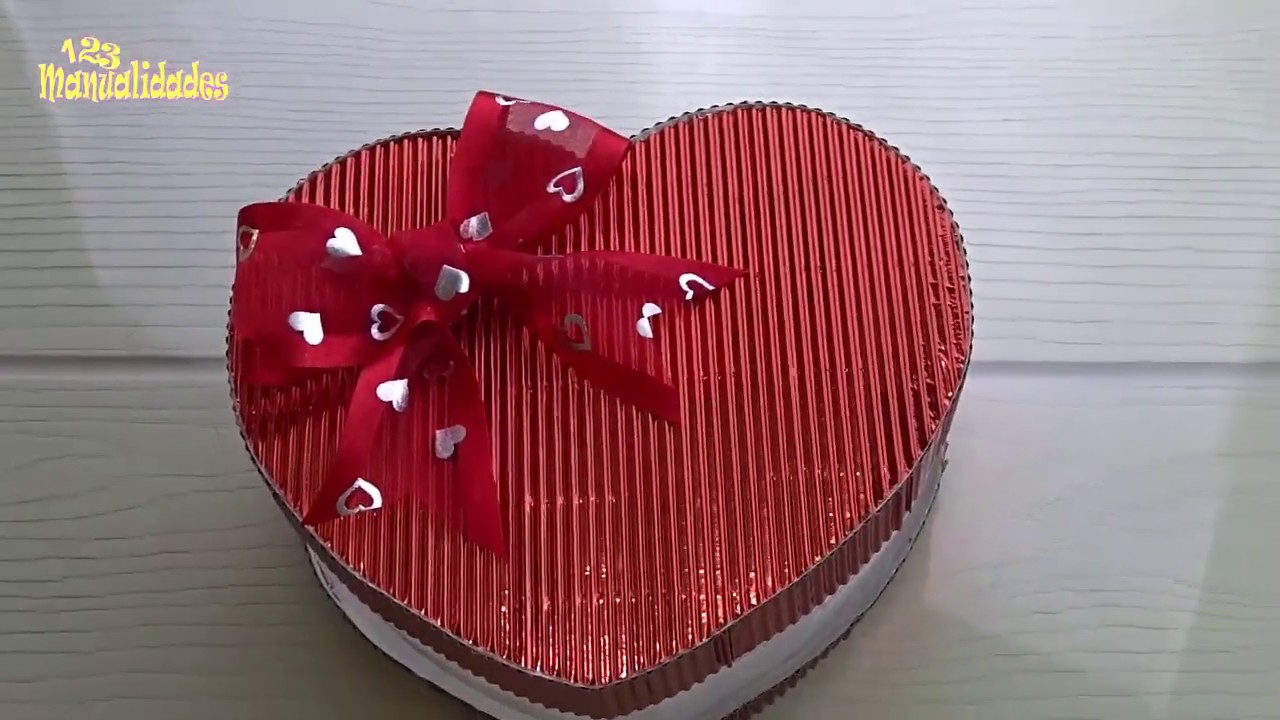 Como Hacer Una Caja En Forma De Corazón Diy Manualidades Youtube