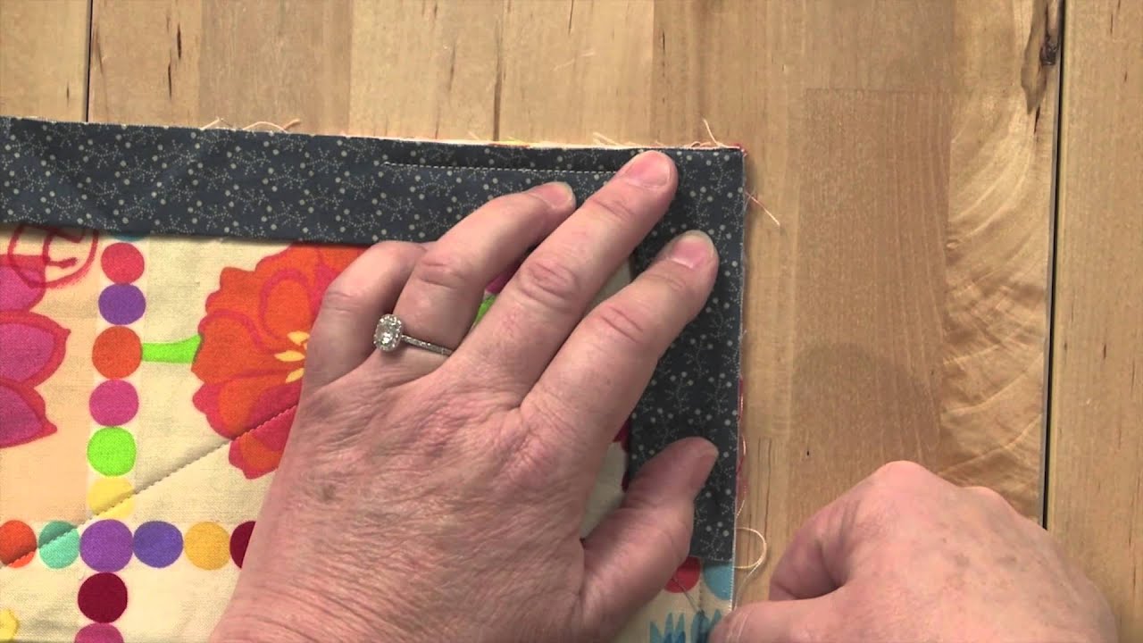 How To Miter Binding Corners On A Quilt At Ty Pace Blog