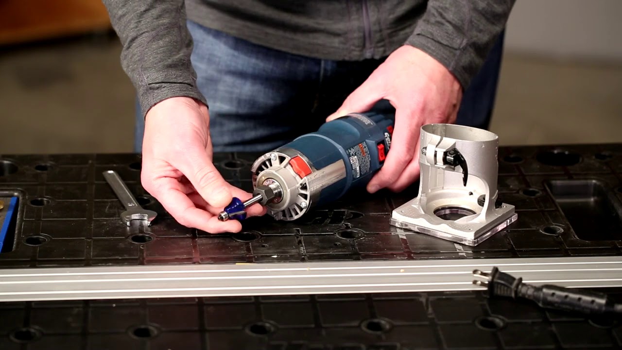 How To Install Router Bits Youtube