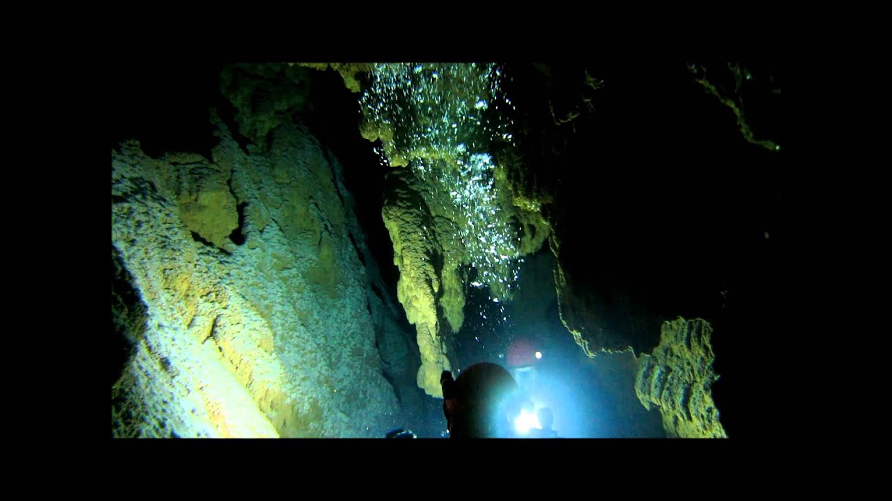Immersione In Grotta Giusti Youtube