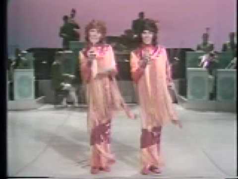 Sandi Griffiths Sally Flynn Rose Garden Youtube