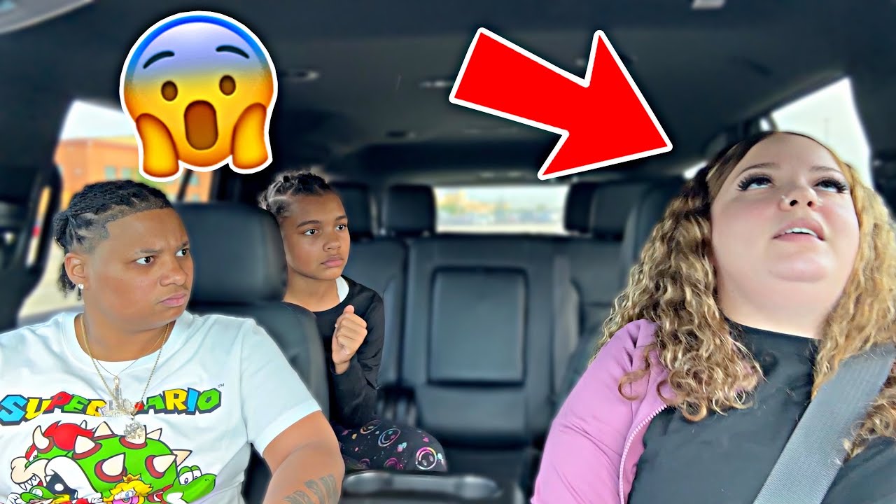 Laughing With Out Smiling Scare Prank On My Family Hilarious Youtube