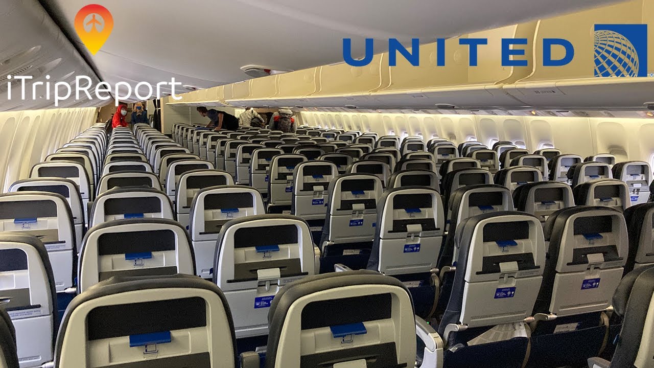 United Airlines Economy 777