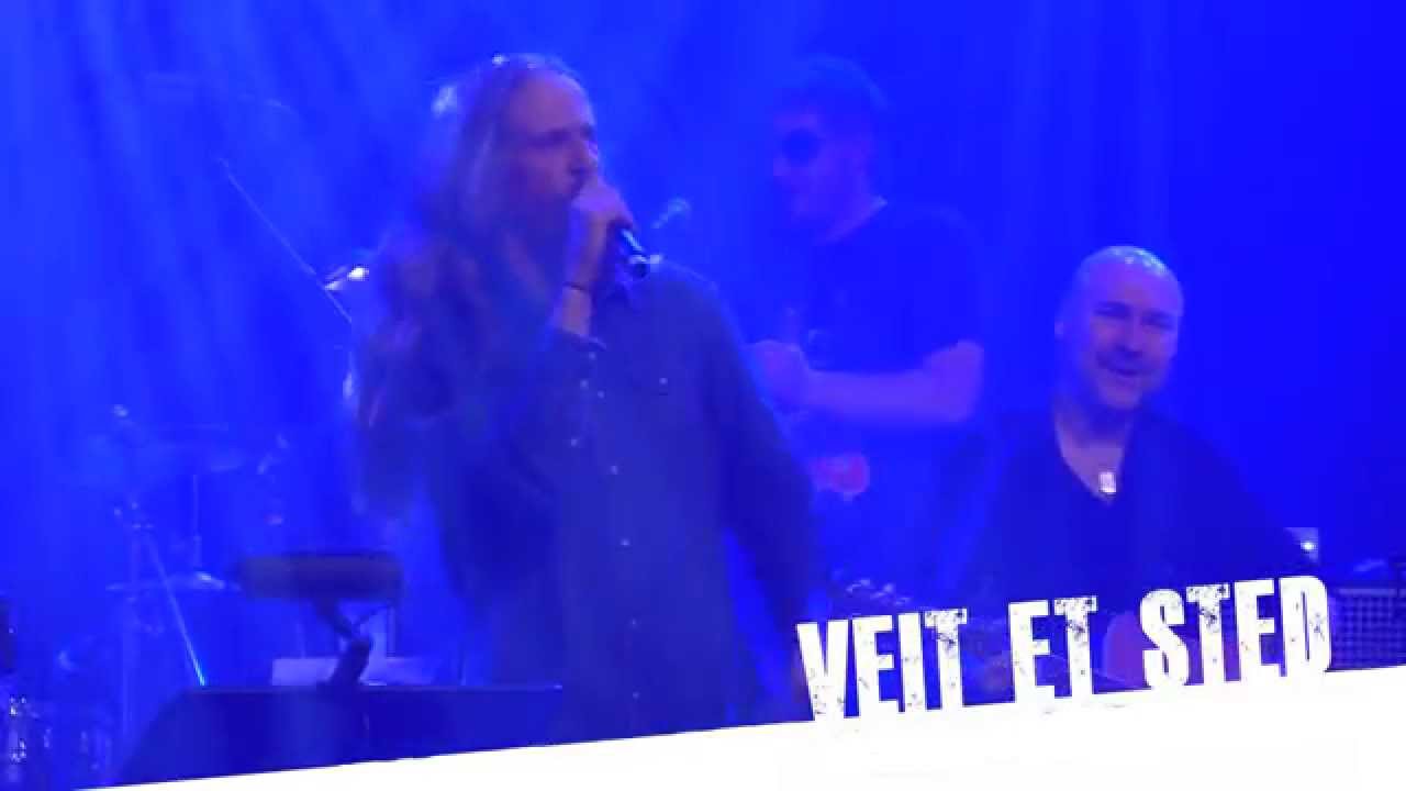 Veit Et Sted Dance With A Stranger Youtube