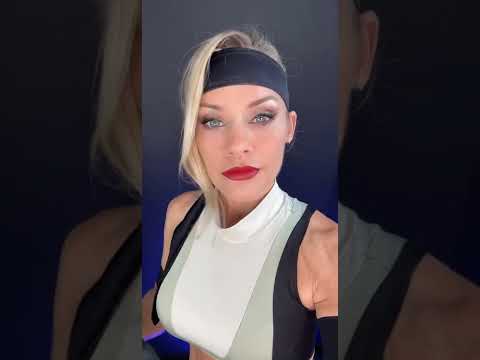 Kerri Ann Hoskins Cosplay Sonya Blade Again Youtube