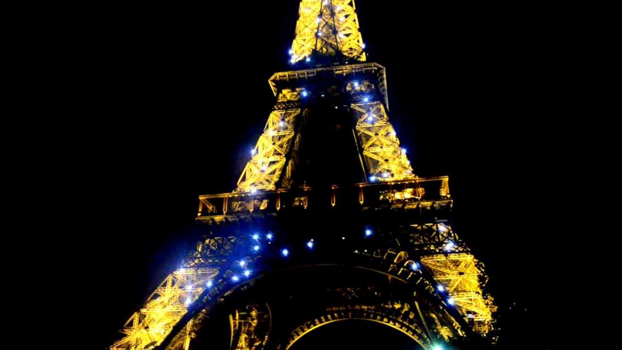 Eiffel Tower Sparkling At Midnight Youtube