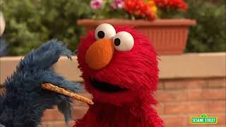 Classhook Elmo Learns Problem Solving