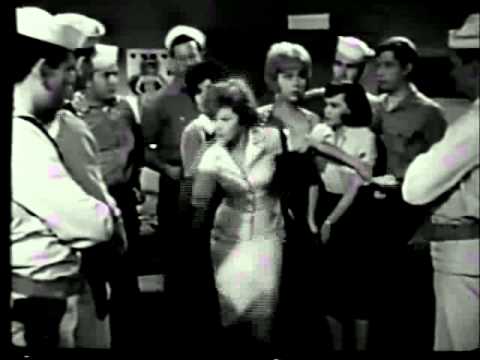 Broadside 1x01 Don T Make Waves 1964 Kathleen Nolan As Lieutenant Anne