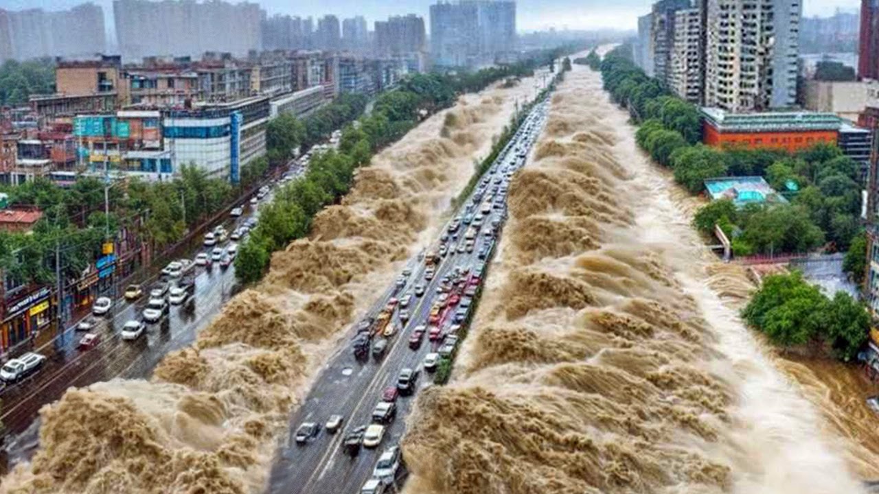 Most Incredible Flash Floods Caught On Camera Youtube