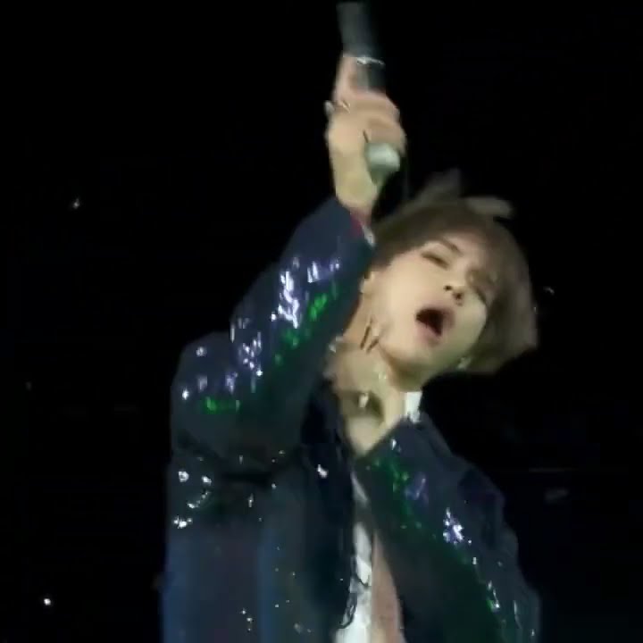 Taehyung S Mic Shot ёяш ёяфеёятл Bts Taehyung V Shorts Youtube