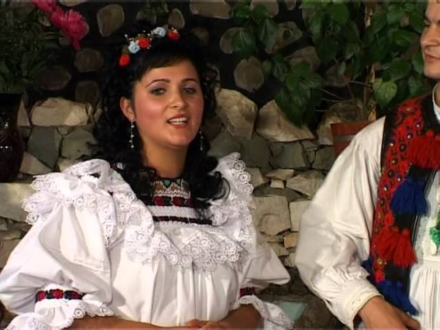 Ancuta Anghel Bade cand ti-i insura - petrecere la moroseni