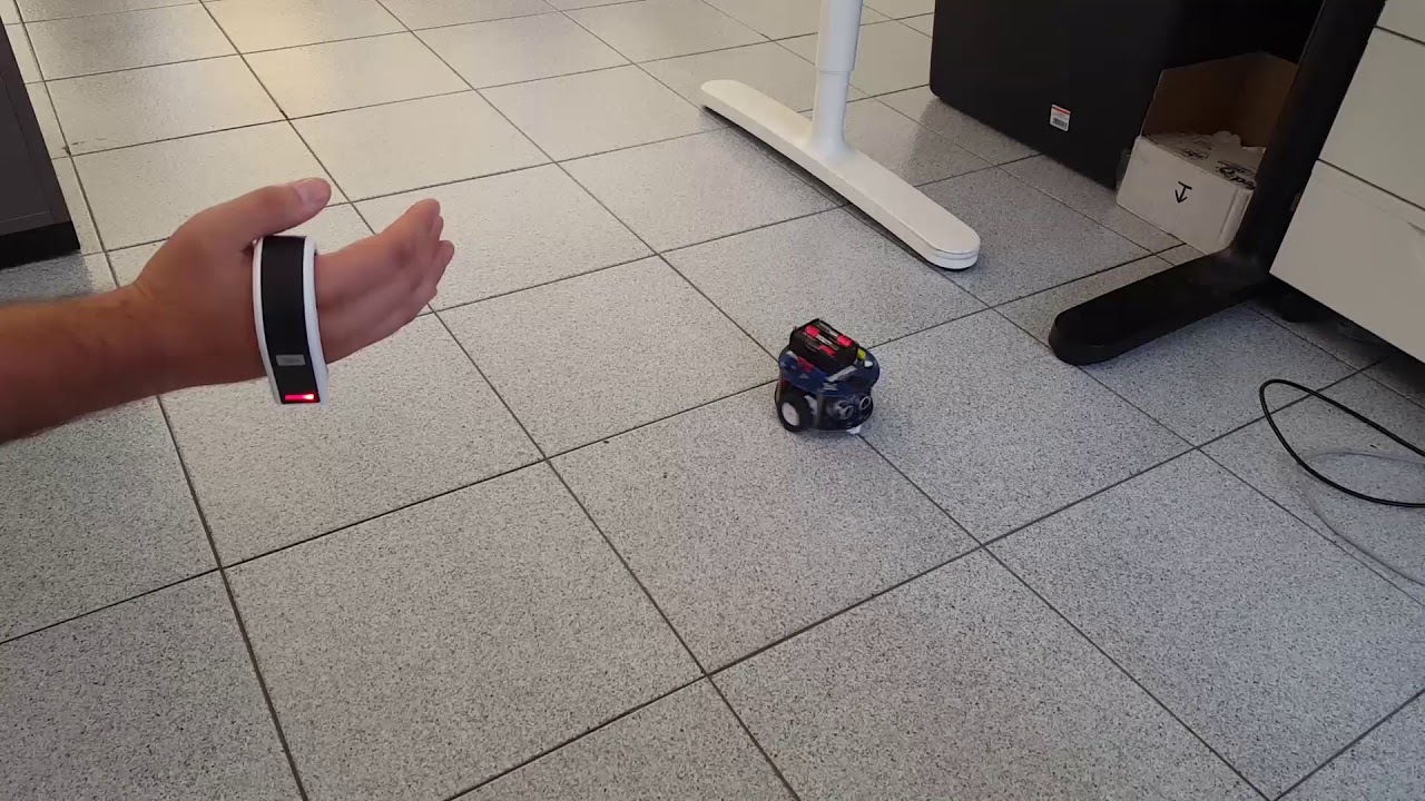 Alphabot2 Controlled With Gesture Youtube