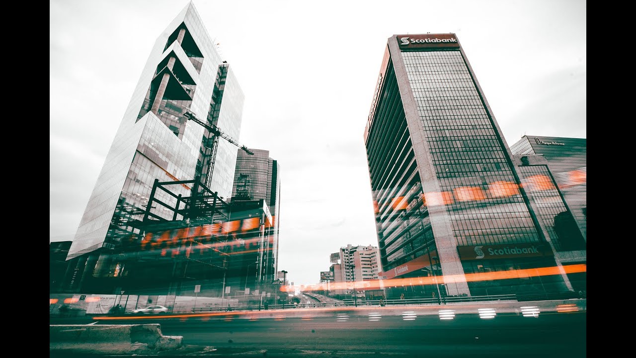 Visitando Fuente De Petróleos En Cdmx Fotografía Exploración Urbana