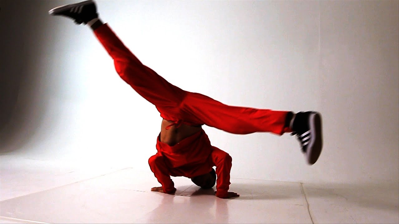 Breakdancing Windmill Zilver Op Wereldkampioenschap Breakdance Focus