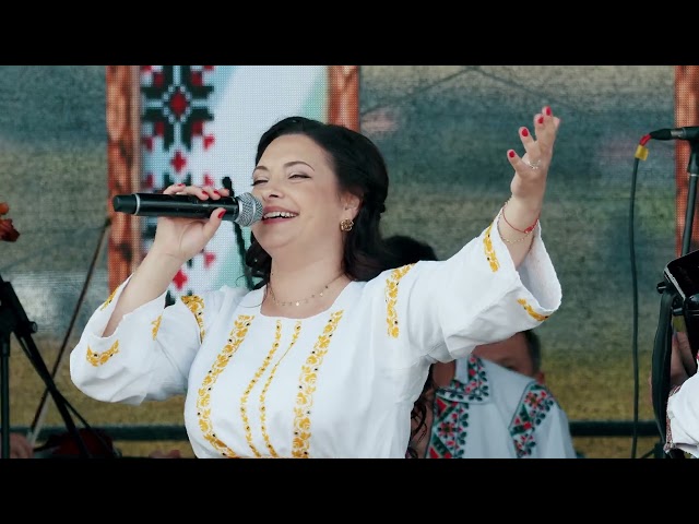 Laura Olteanu -Unde omul bun ma cheama -Acompaniaza Orchestra Fratilor ...