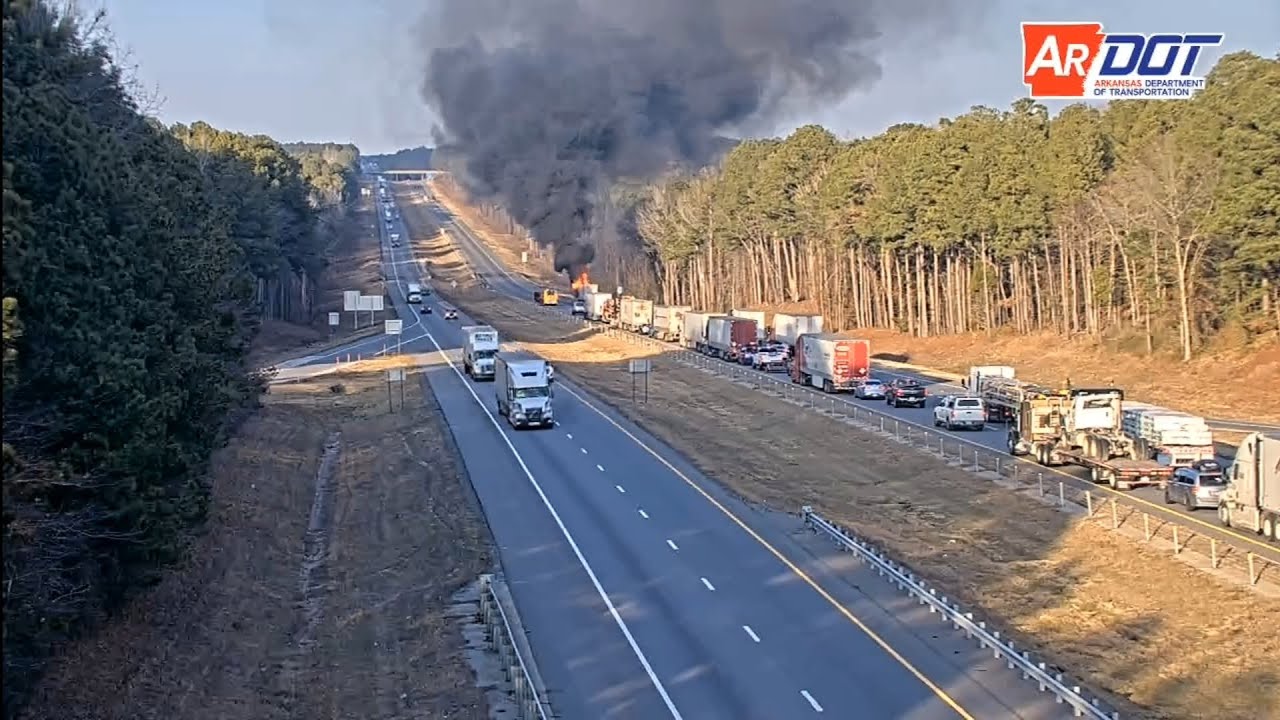 Arkansas Tractor Trailer Fire Near Arkadelphia Ar Youtube