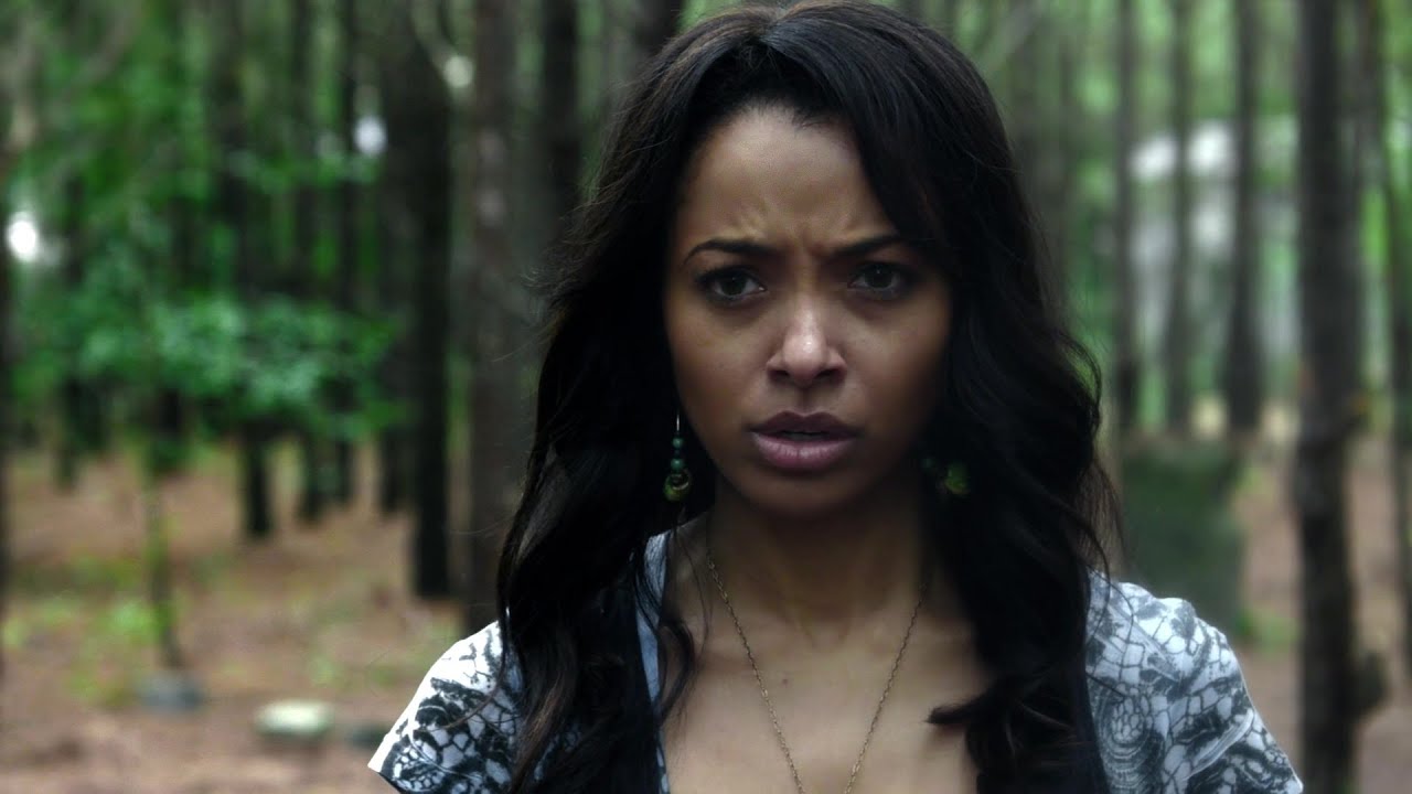 The Vampire Diaries 1x09 Bonnie Tem Alucinações Com Emily Bennett