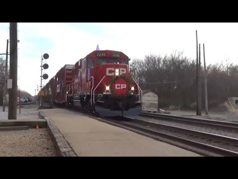 Cp Holiday Train Meets With A Amtrak Empire Builder At Rondout Il