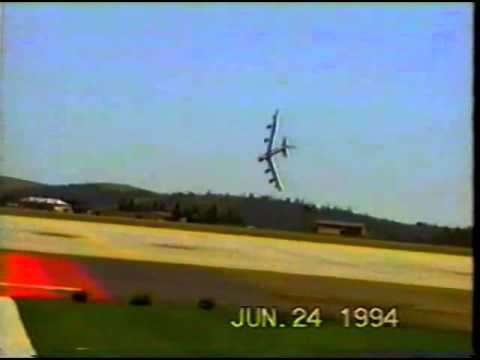 1994 Crash Of A B 52 At Fairchild Air Force Base Rip Youtube