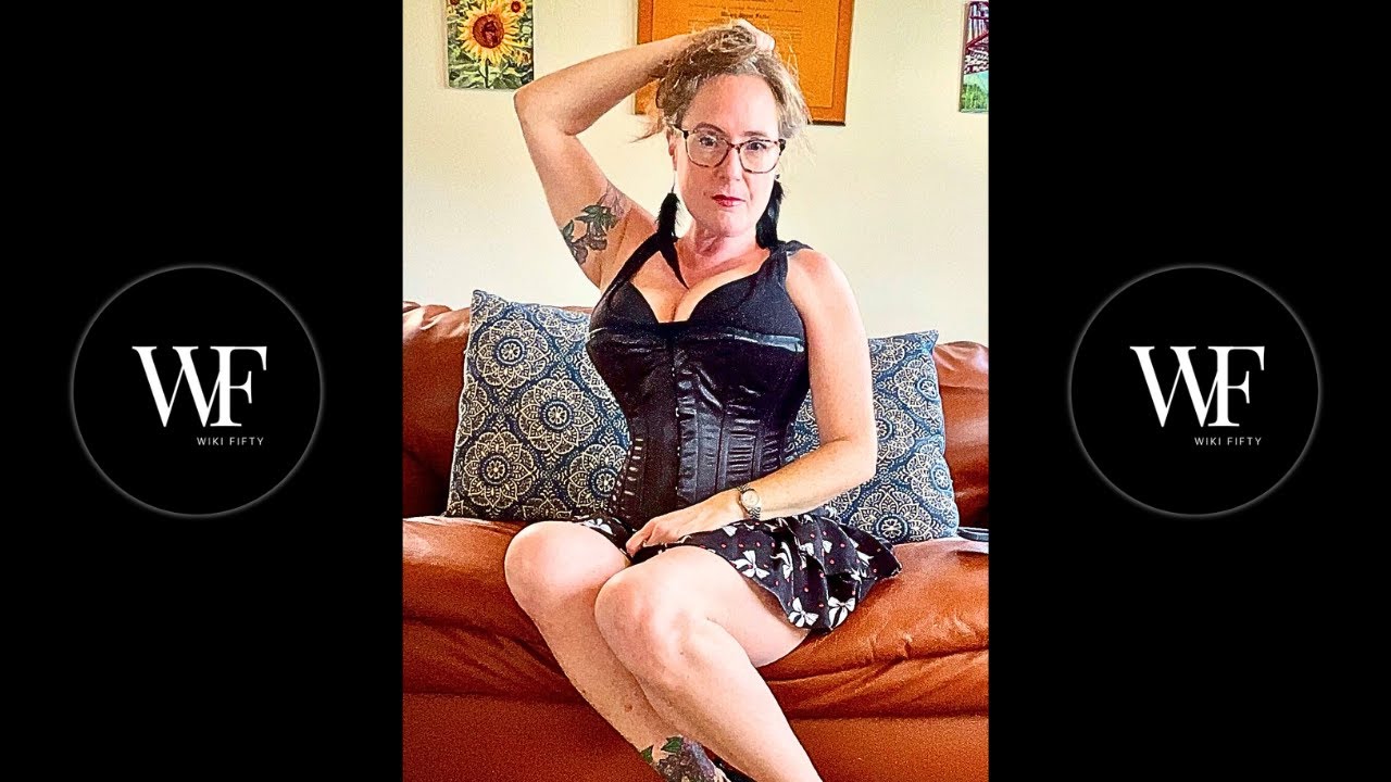 Prehensile Unique Mature Woman Over 50 In Stockings Style Youtube