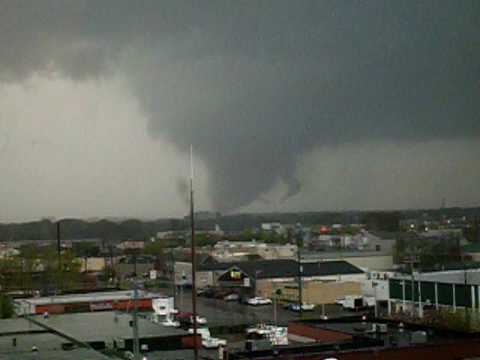 Murfreesboro Tn 4 10 2009 Tornado Footage Youtube