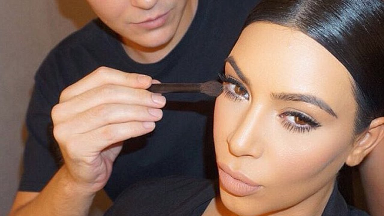 Pro Makeup Artist Saubhaya Makeup