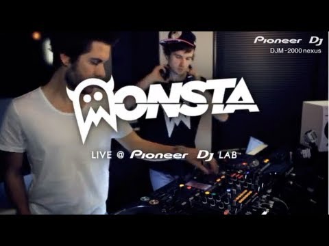 Djm 2000nexus With Monsta Performing Messiah Youtube