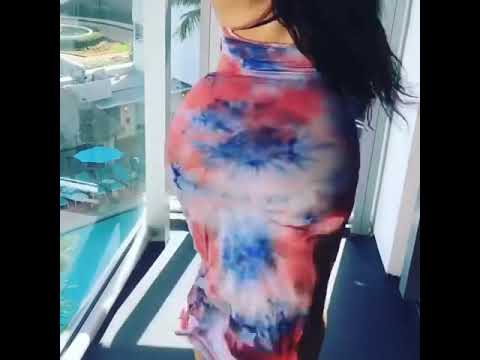 Twerking Ass Clapping Under Skirt Youtube