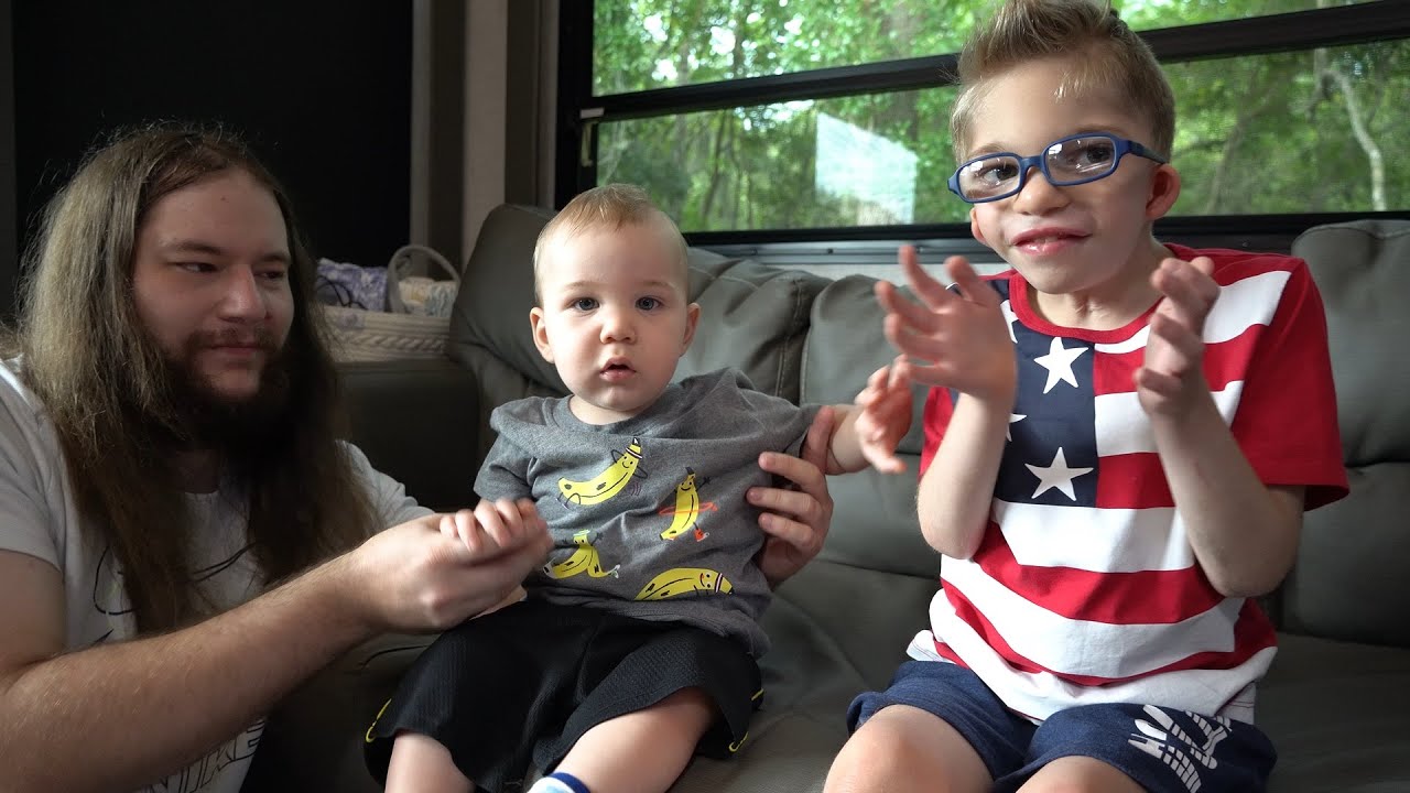 Mailbox Monday Ep 33 Unboxing Pobox Packages Youtube