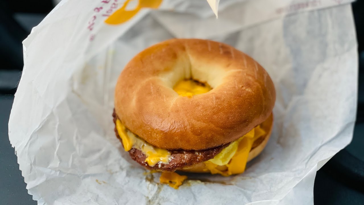 Mcdonald S Sausage Egg And Cheese Bagel Review Youtube